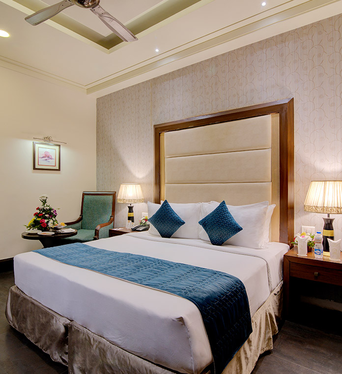 4 Star Hotels in Candolim, Goa | Godwin Hotels, Goa | Book Hotel in ...